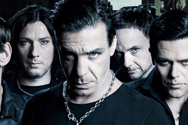 Rammstein si-a dat foc pe scena la Download Fest - Maximum Rock Magazin