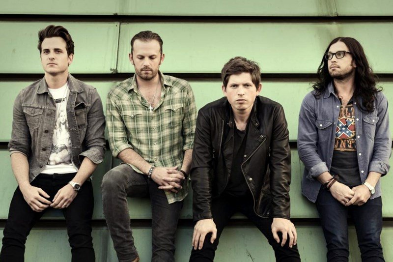 Kings of Leon a lansat piesa „Waste A Moment” - Maximum Rock Magazin