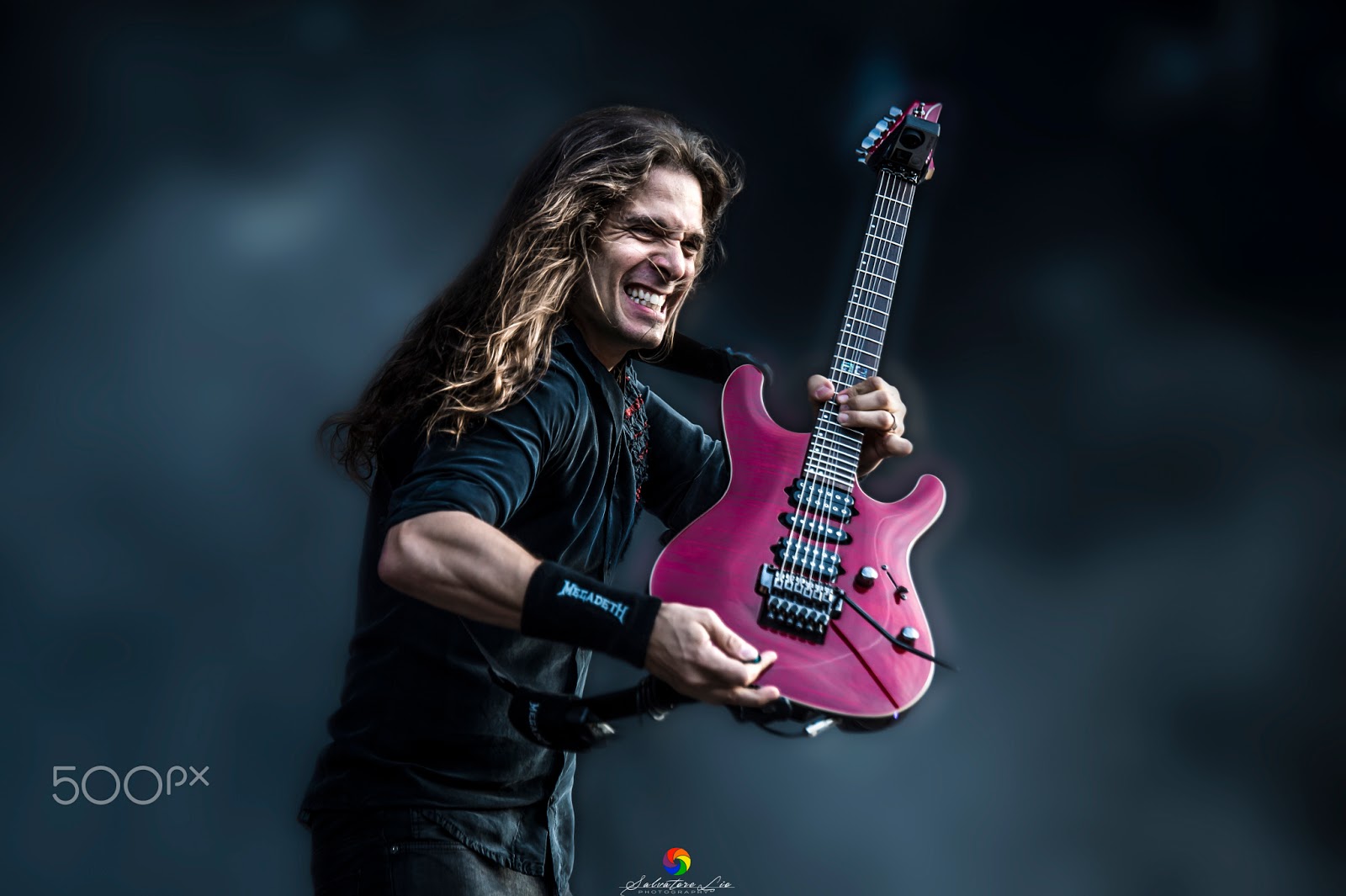 Kiko Loureiro (Megadeth) lucrează la următorul album solo - Maximum ...